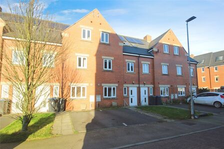 3 bedroom Mid Terrace House for sale, Langham Close, Hinckley, LE10 | £ ...