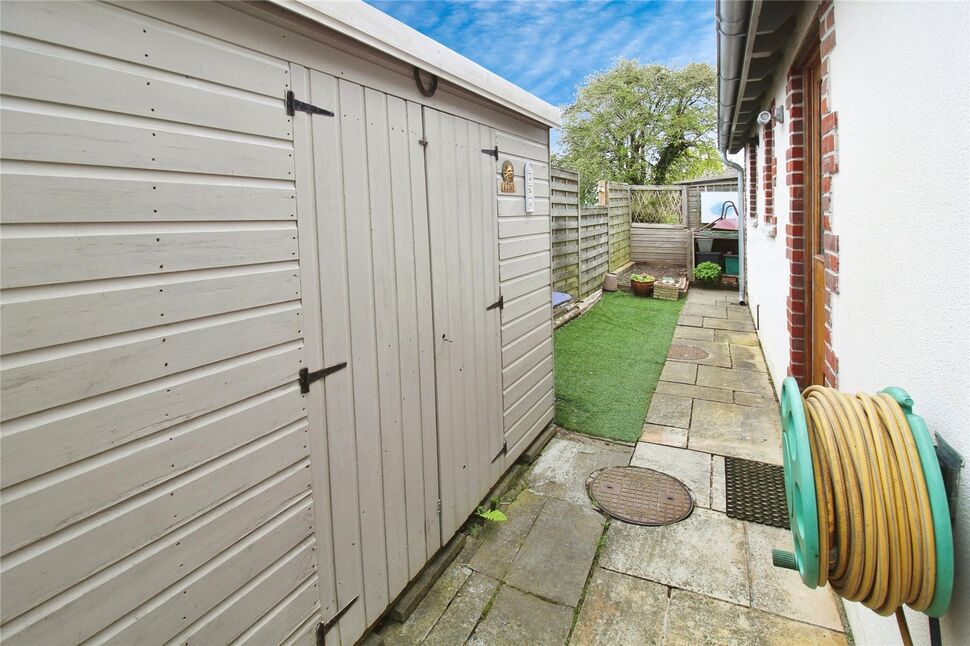 3 Bedroom Detached House For Sale Highweek Village Newton Abbot Tq12