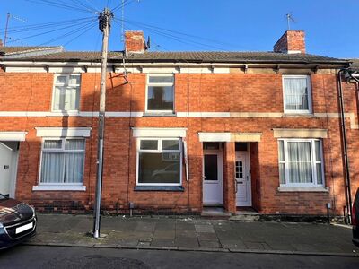 4 bedroom Mid Terrace House to rent, Gordon Street, Kettering, NN16 | £ ...