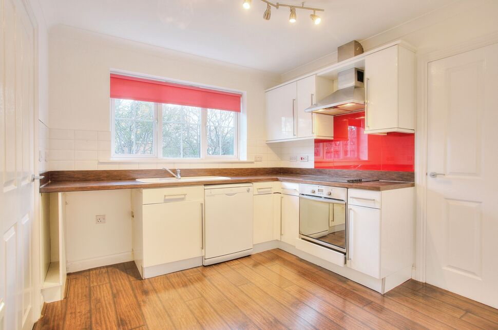 3 Bedroom Detached House For Sale Coquet Gardens Wallsend Ne28 £